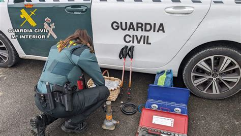 Detenidos Dos Jóvenes En Cantabria Por Robo En Un Todoterreno Frente Al