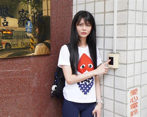 白癡公主 來新北婦幼警察隊找學姐求助！ 很慶幸我在獨居租屋時期沒有遇過什麼怪事 大概只有我去騷擾別人day