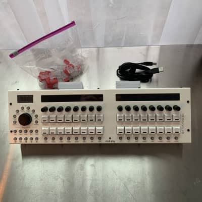 MIDIbox SEQ V Midi Sequencer W OLED Displays And Style Reverb