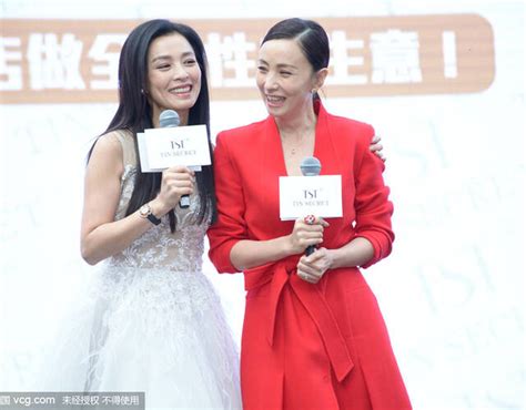 张庭与陶虹同台比美 小女儿被批“长残”美貌输母亲