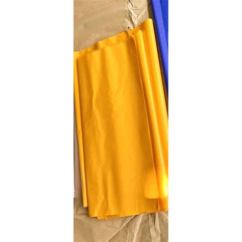 พร้อมส่ง กระดาษแก้วขุ่น กระดาษว่าวจีน ม้วนละ 100 แผ่น ตรานูกแก้วคู่ ใช้ทำว่าว ห่อลูกอม 1 ม้วน