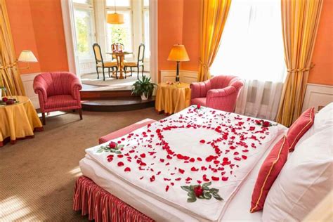 Romantic Valentine Decoration Room Ideas To Surprise Your Partner