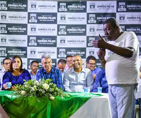 Prefeito Assina A 4ª Ordem De Serviço Para Construção De Praça Em Góes