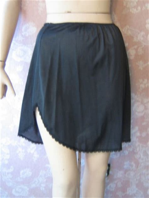 Sexy Black Vintage Silky Nylon Mini Half Slip Split S M