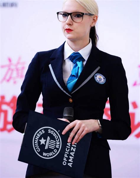 一組撒貝寧洋媳婦李白近照，除了白還是白 每日頭條