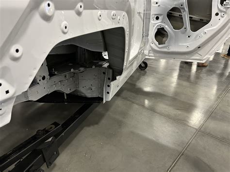 2023 Hummer Suv Bev Body Structure Extrication 37 Boron Extrication