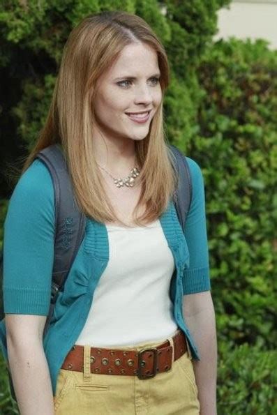 Katie Leclerc Nellepisodio The Persistence Of Memory Di Switched At