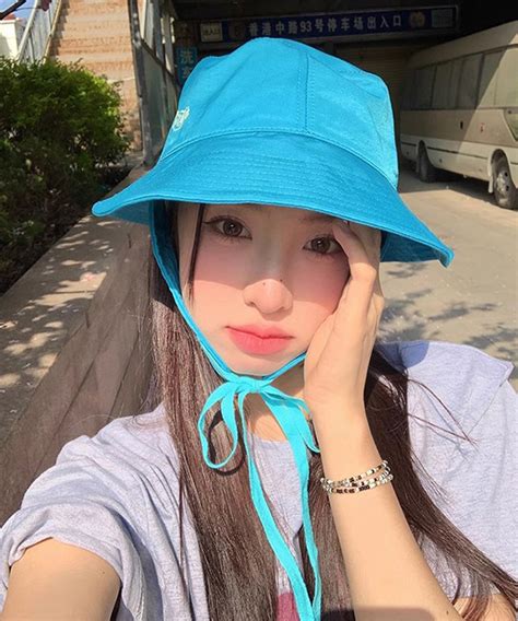 캣스트릿 무료배송 네온보닛 버킷햇 핑크블루