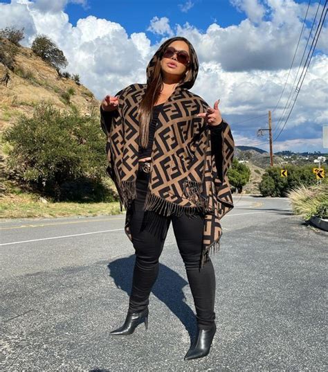 Chiquis On Instagram No Es La Apariencia Es La Esencia No Es El