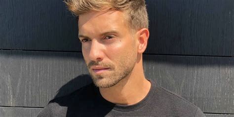 El Cantante Pablo Alborán Contó Que Es Homosexual Canal 1