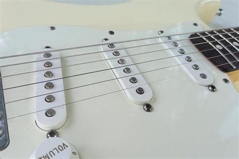 Why Do Guitar Strings Break Audiolover