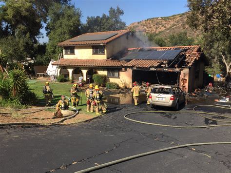 Escondido Firefighters Battle House Fire Fox 5 San Diego And Kusi News