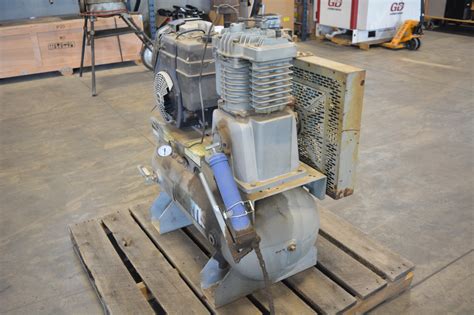 Curtis 30 Gallon Air Compressor, Kohler CH13S 398CC Command 13 Pro ...