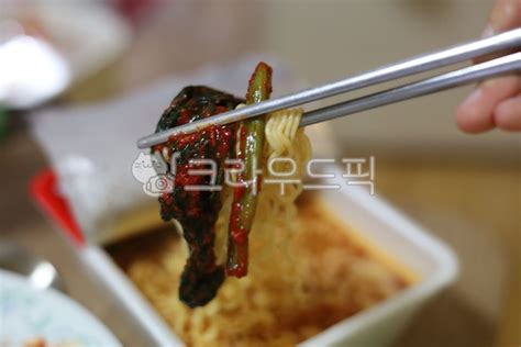 김치 갓김치 파김치 식사 저녁식사 사진 이미지 일러스트 캘리그라피 산타고라니작가