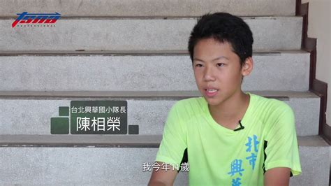 合球小將開課囉！ 2分鐘帶你認識合球 蛤合球？什麼是合球🤔 為什麼不用單手投籃？不能像籃球一樣自幹？男女生能一起比賽？ 相信有上述疑問的