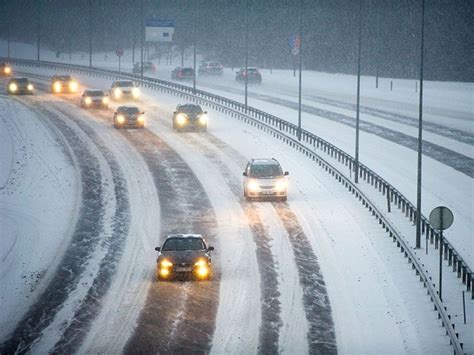 5 Safety Tips To Drive On The Slippery Roads