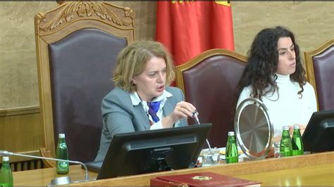 БОЈОВИЋ ДОК ЈЕ БОРИС МУГОША ДИЈЕЛИО СЕБИ СТАМБЕНЕ КВАДРАТЕ НИЈЕ МУ СМЕТАЛО ШТО ДПС ДИЈЕЛИ