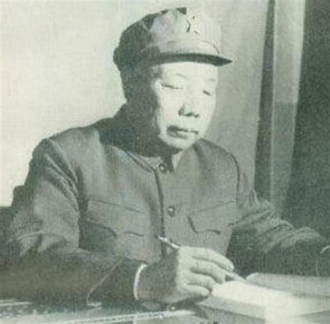 17歲成師政委，22歲成縱隊司令，39歲成開國上將，僅此一位 每日頭條