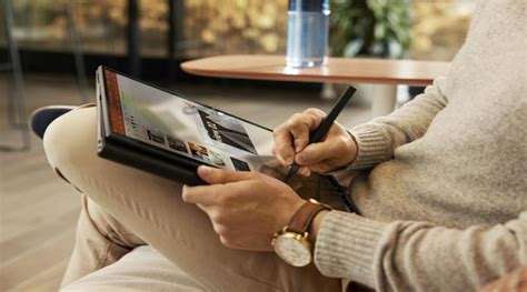Ces Hp Launches Envy Elite Folio In Tablet And Elite Wireless Earbuds