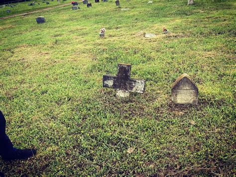 The Grave Of Ishmon Bracey Mt Zion Memorial Fund