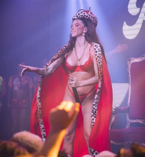 Mc Pipokinha Sobre Apresentações “não Faço Show Faço Espetáculo