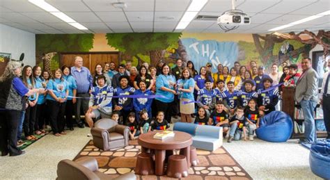 Ben Carson Reading Room Opens At Apache Elementary Fort Stockton Pioneer