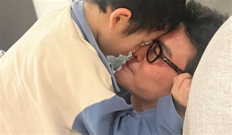 รวมรูปภาพของ ปรบมือรัวๆ น้องโพธิ์ ลูกชาคริต แข่งว่ายน้ำสนามใหญ่ครั้งแรก คว้ามา 2 เหรียญเลย รูป