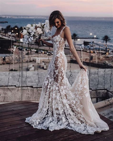 Lace Mermaid Wedding Dress Low Back