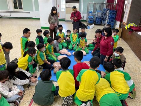 桃消山峰分隊前進忠貞國小辦理體驗營 寓教於樂強化學童防災觀念
