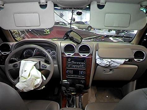 Sell 2004 Gmc Envoy Floor Center Console Tan 2610234 In Garretson