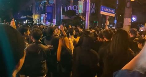 [글로벌 비즈] 中 제로 코로나 반대 확산…베이징 등 대규모 시위 Sbs Biz