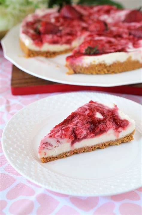 Cheesecake Cu Mascarpone Si Capsune Retete Culinare By Teo S Kitchen
