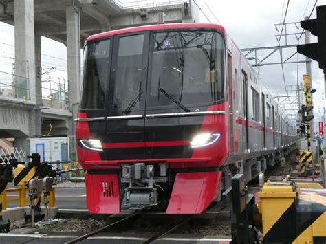 シャオリーノ on Twitter 今日の撮影から 先月末に豊川日車から出場した9500系の新車9513Fと9514F そのうち番号が
