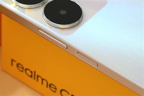 Realme RMX3710-C55 (6-128) Vàng Nắng Mai