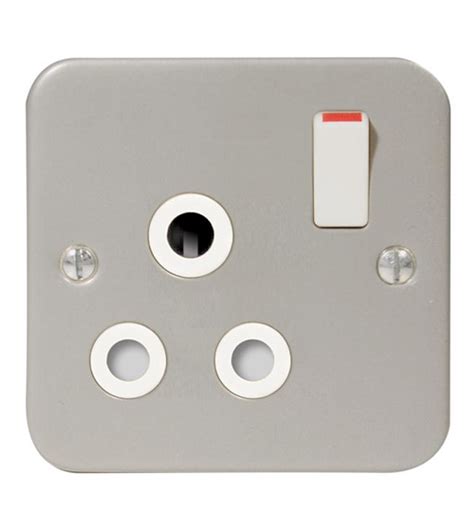Buy Electrical Socket 15 Amp Socket Metal Clad From Gz Industrial