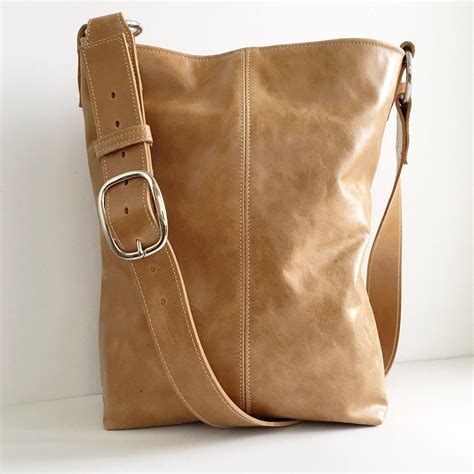 Ladies Leather Crossbody Handbags