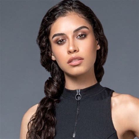 Jayleen Rivera Senior Associate Wavemaker Linkedin