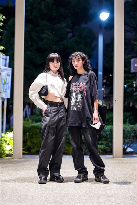 ส่องลุค แต่งตัวแนวสตรีต ส่งตรงจาก Spring 2023 Shows In Tokyo