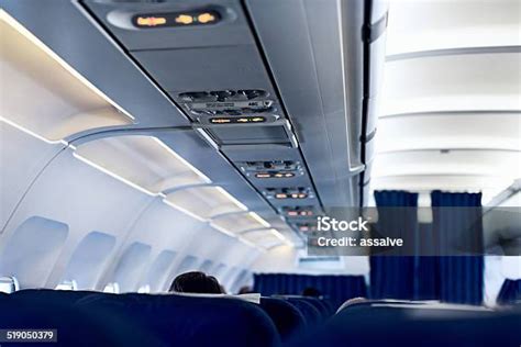내부 비행기 경계 표지에 대한 스톡 사진 및 기타 이미지 경계 표지 날기 내부 Istock
