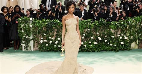 Everything We Know About Tylas Sand Dress From Met Gala Daily Express Us
