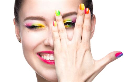 Make para arrasar no carnaval TV Gazeta Você por perto Tudo certo