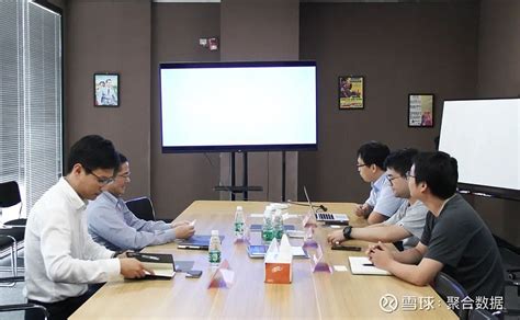 苏州园区人大工委主任张永清一行领导莅临聚合科技参观调研 7月21日，苏州园区人大工委主任张永清、工委办公室徐良枫领导一行莅临聚合科技，调研企业