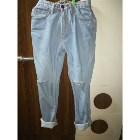 กางเกงยีนส์ทรงบอย แต่งขาด ถูกๆ Shopee Thailand