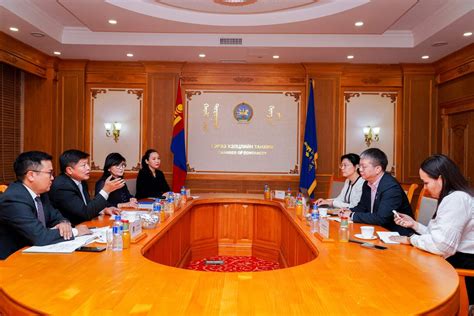 Х Нямбаатар On Twitter Мета компанийн Төв Ази Монгол Хятадыг хариуцсан захирал ноён Жорж