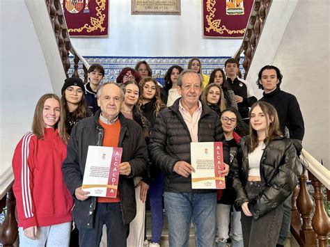 El Ayuntamiento Renueva El Convenio Para Formar A Estudiantes En La