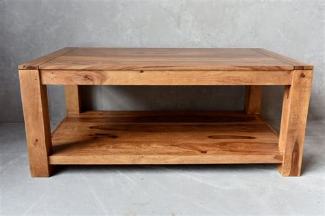 STOLIK KAWOWY Z PALISANDRU NATURAL LIVING IndigoDecor