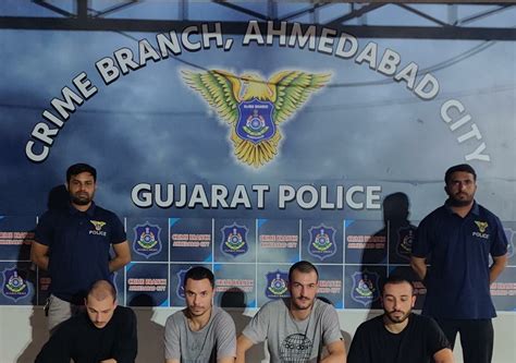 Mumbai Crime Branch काहीतरी मोठे करण्याच्या तयारीत असलेल्या इटालियन
