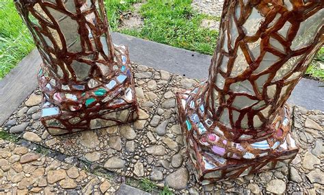 Proantic Pair Of Columns In Plaster And Broken Glass