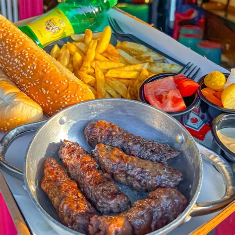 طلب كفتة للمة الجمعة🔥😋 جمعة مباركة ️ ربع كفتة مشوي ع الفحم مع بطاطس