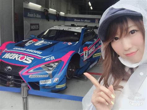 生田ちむさんのインスタグラム写真 生田ちむinstagram 「カッパ着て防寒してジーンズにスニーカーで、、モースポフェスガチで楽しんで